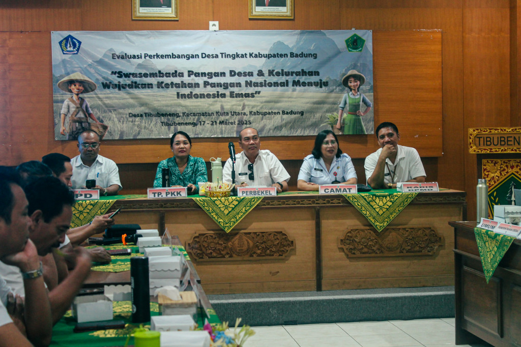 Pelaksanaan Pemaparan dan Klarifikasi Lapangan Evaluasi Perkembangan ...